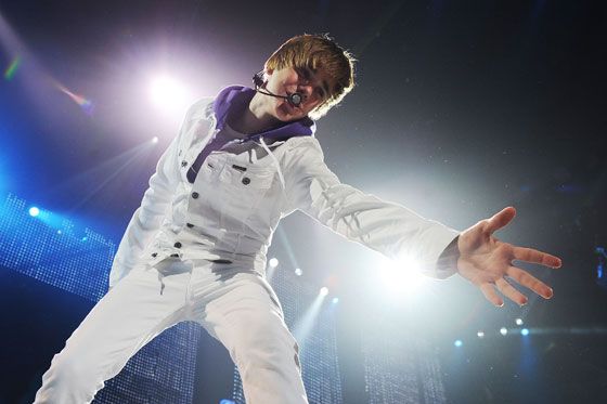 A Complete Guide to Justin Bieber’s Dance Moves