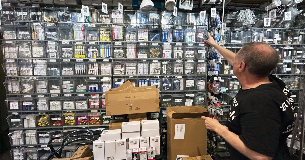 Just Bulbs’ David Brooks Knows Where to Find Incandescents