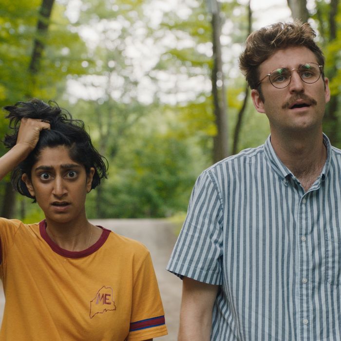 ‘Save Yourselves!’ Movie Review