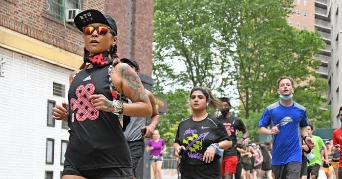 Chinatown Runners Founder Victoria Lo’s Favorite Run Gear | The Strategist