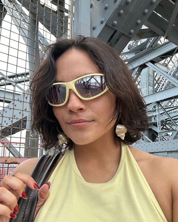 We Tried Shakira’s Hair-care Brand, Isima, on Our Curls