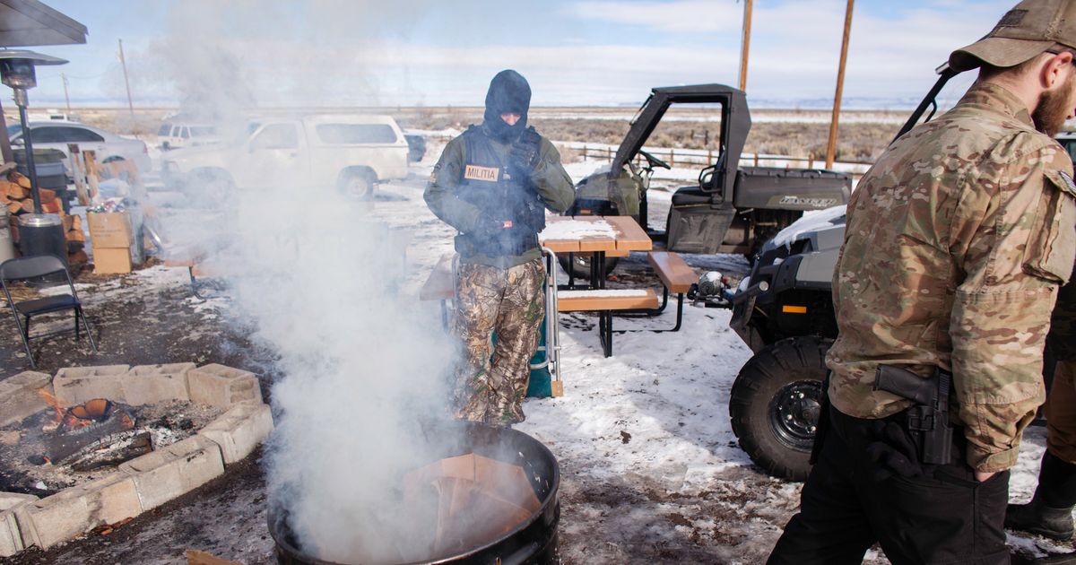 Oregon Militiamen Continue to Dig in, Sparking Fears of Permanent ...
