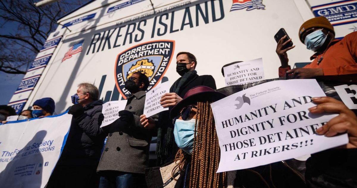 Rikers Guards Are Punishing Inmates Who Speak Out