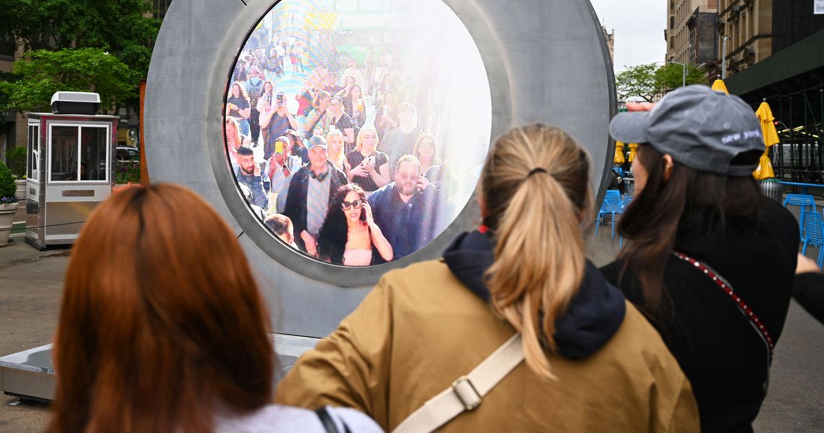 Fran Hoepfner - Journalist Profile - Intelligent Relations