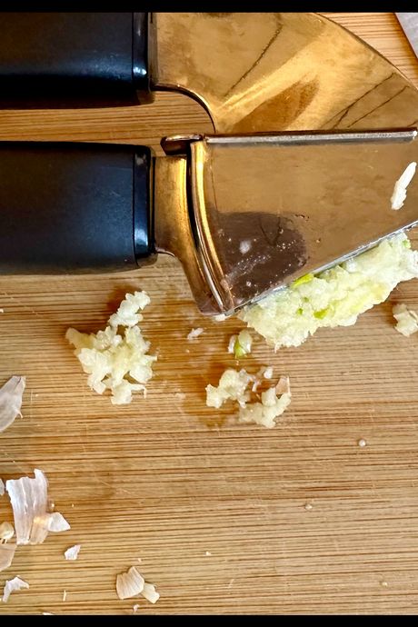 The Best Garlic Presses | The Strategist