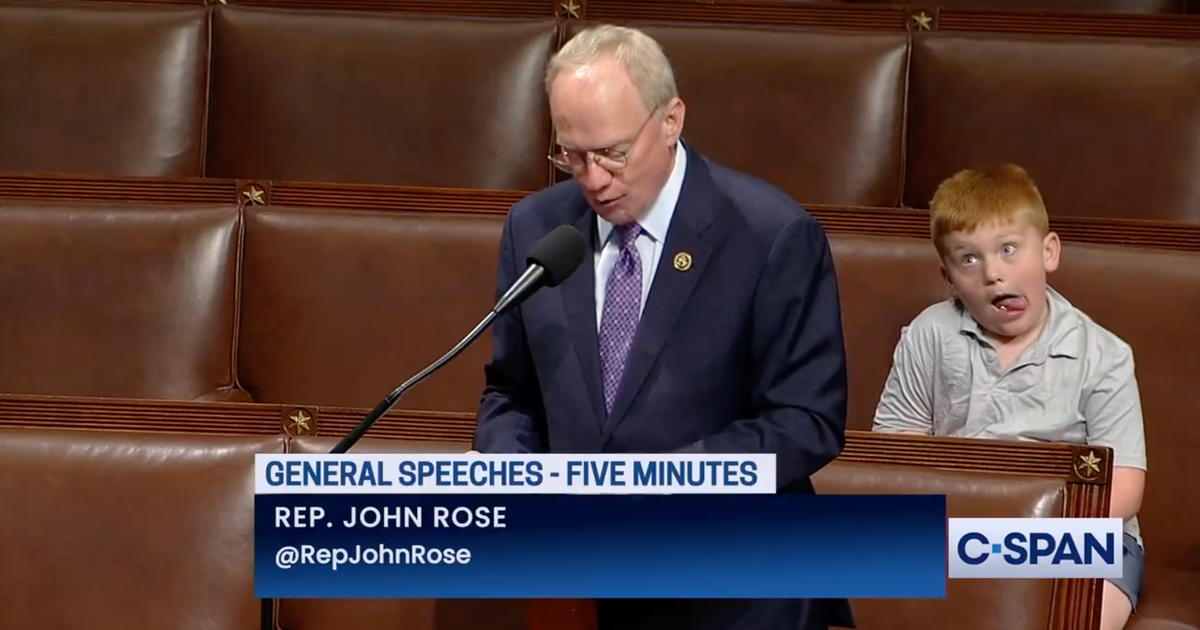 Congressman John Rose’s Speech Derailed by Son’s Funny Faces