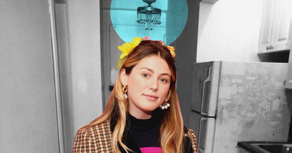 Investigating Caroline Calloway’s ‘$3,000’ Chandelier