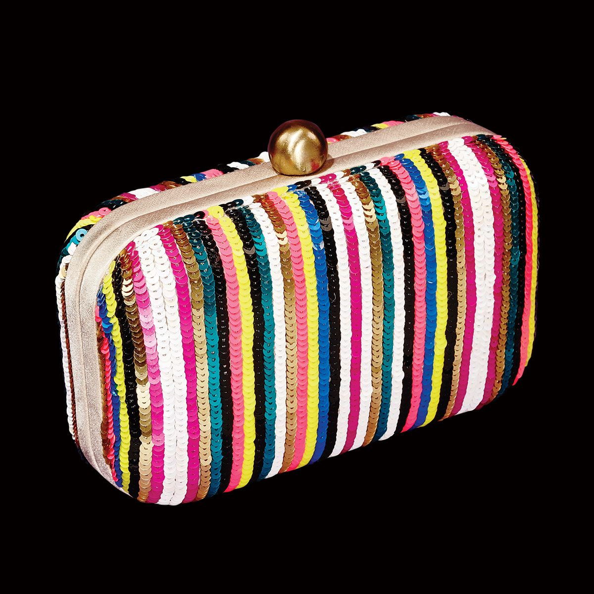 10 Tiny Clutches That Are Perfect for Weddings