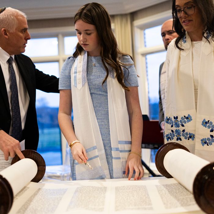 Reeling From the Violent Attack at Temple Israel