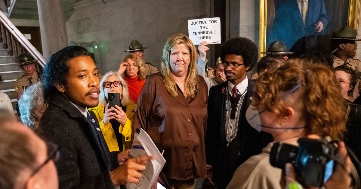 Tennessee Republicans Expel Two Young Black Democrats