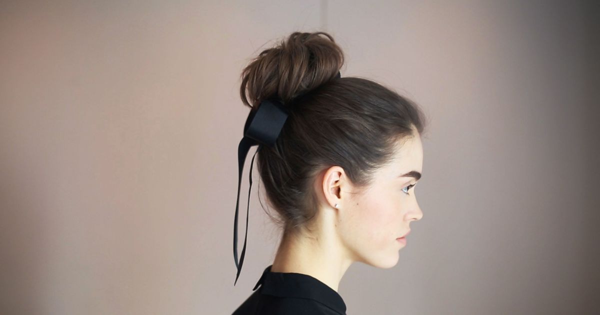 GIF Tutorial: How to Create a Ribbon Bun