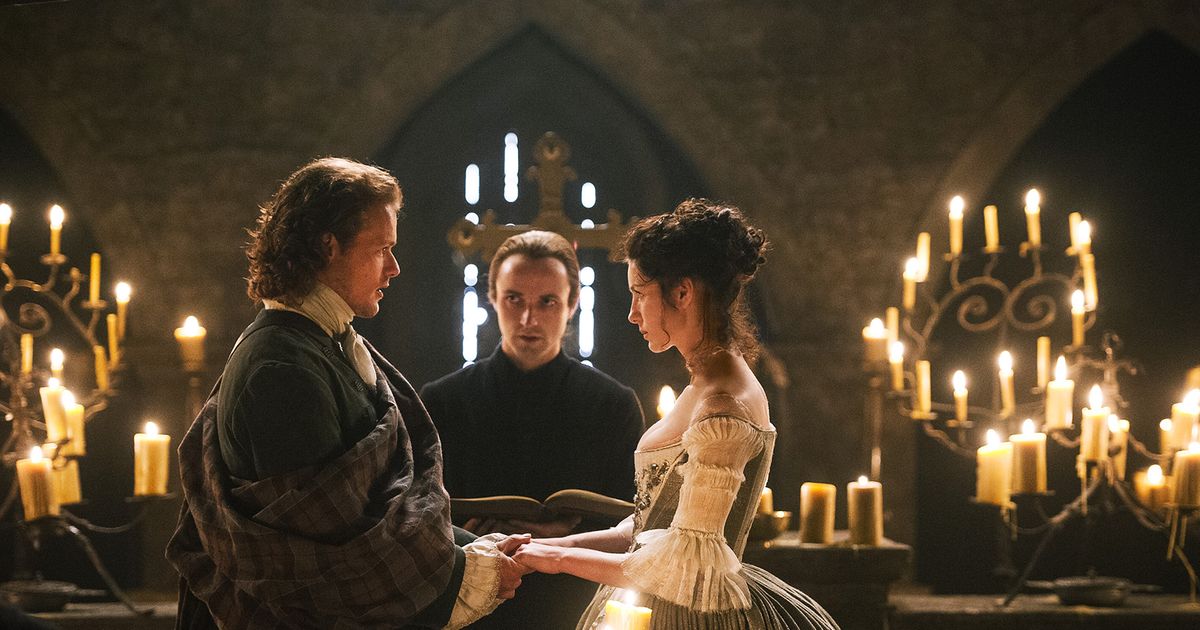 Outlander’s Ronald D. Moore and Others Break Down Claire and Jamie’s ...