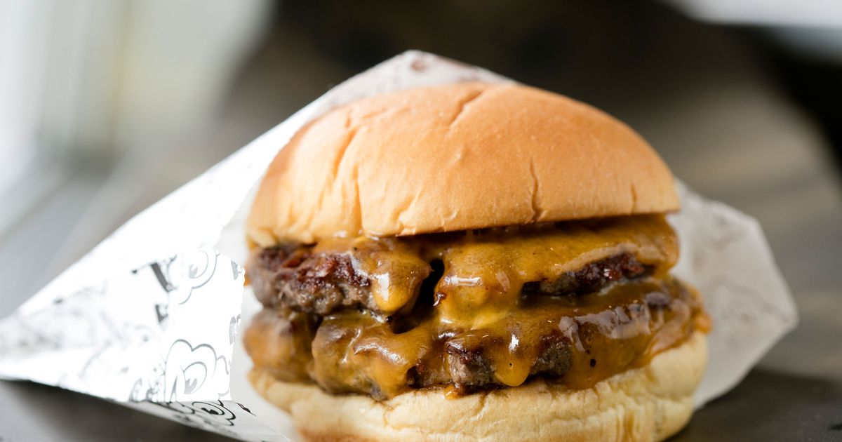 Andrew Carmellini Opens Mister Dips