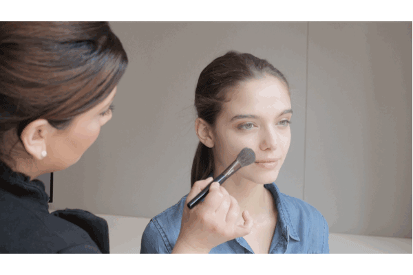 Here’s Proof That Yellow Eye Shadow Can Look Good