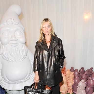 Kate Moss’ Best Outfits, Looks, and Fashion Choices
