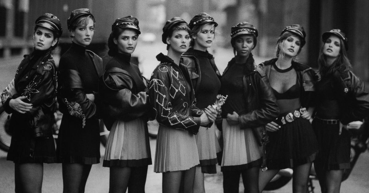 A Look Back at Iconic Photos of ’90s Supermodels