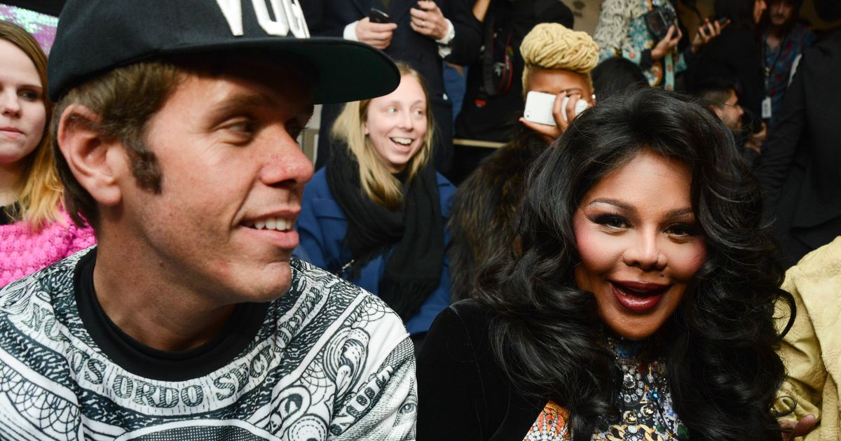 Fug Girls: Lil’ Kim Was Practically Unrecognizable at The Blonds