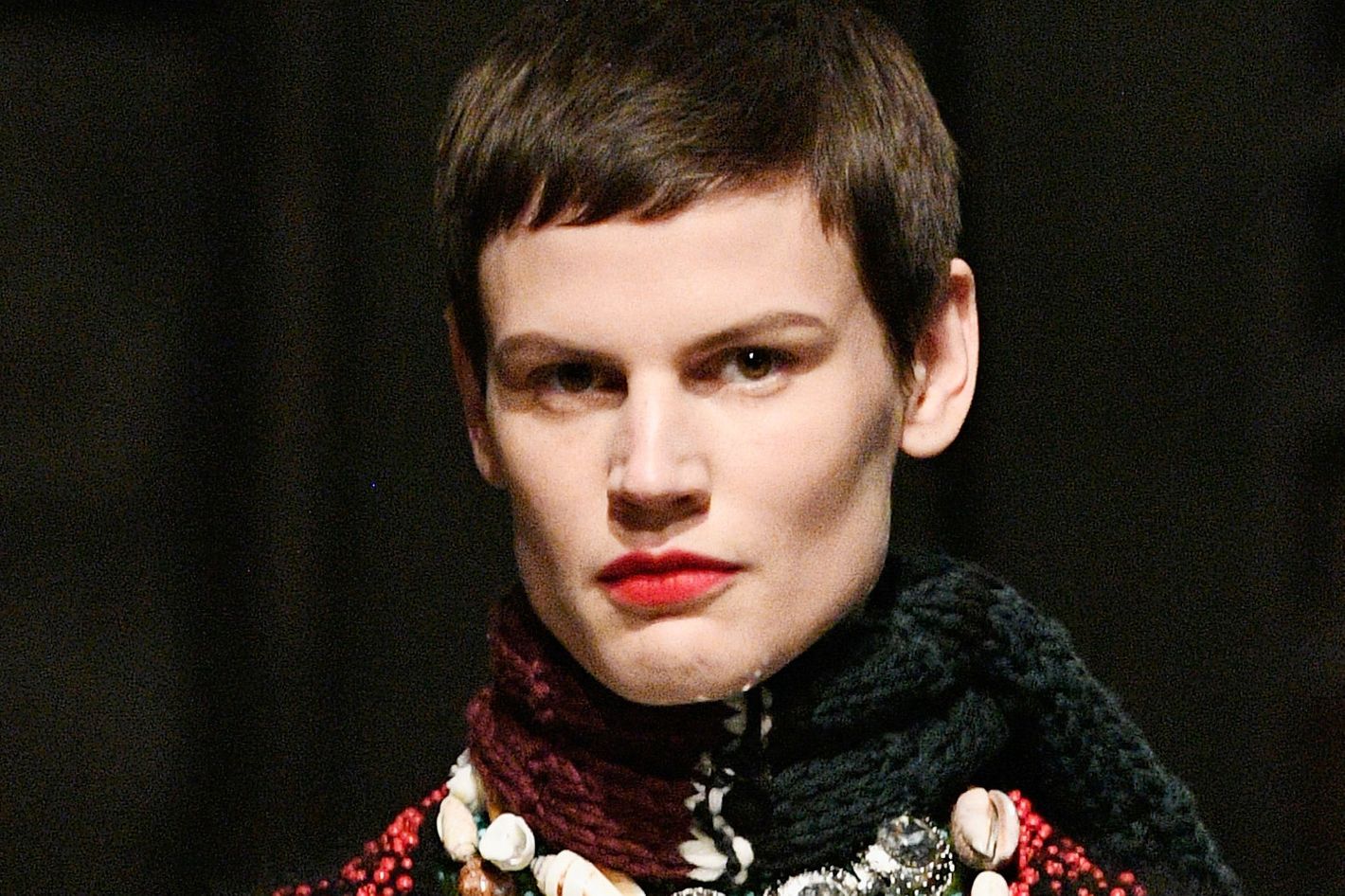 MFW: Prada Fall 2017 Runway Makeup and Hair Trends