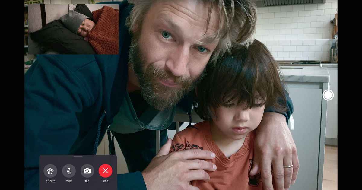 Social Distance on Netflix Is Truly, Comfortingly Sad