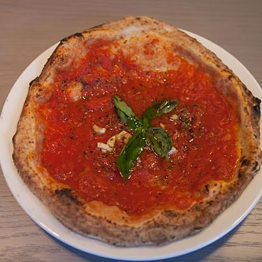 First Look at PizzArte, Where Even the Pizzaiolo Is Imported