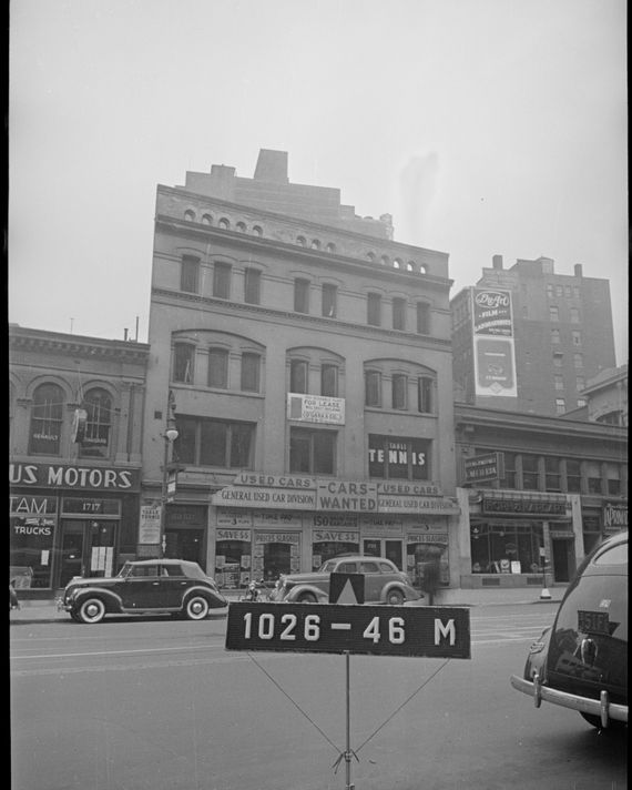 How Marty Supreme’s Production Designer Re-created 1950s NYC