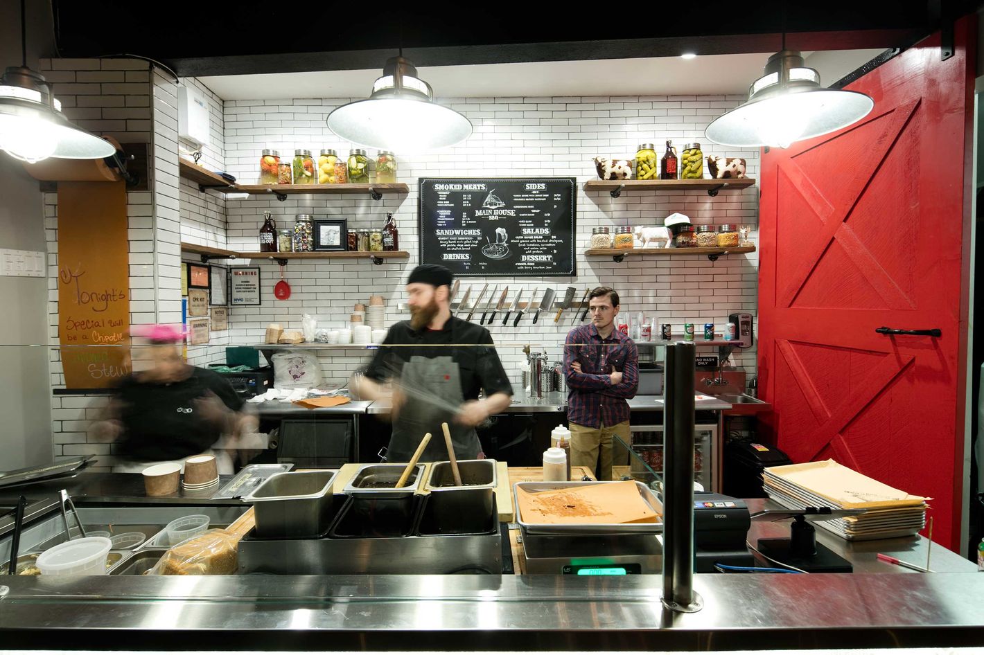 Main House BBQ Is a Kosher Barbecue Restaurant in Mill Basin