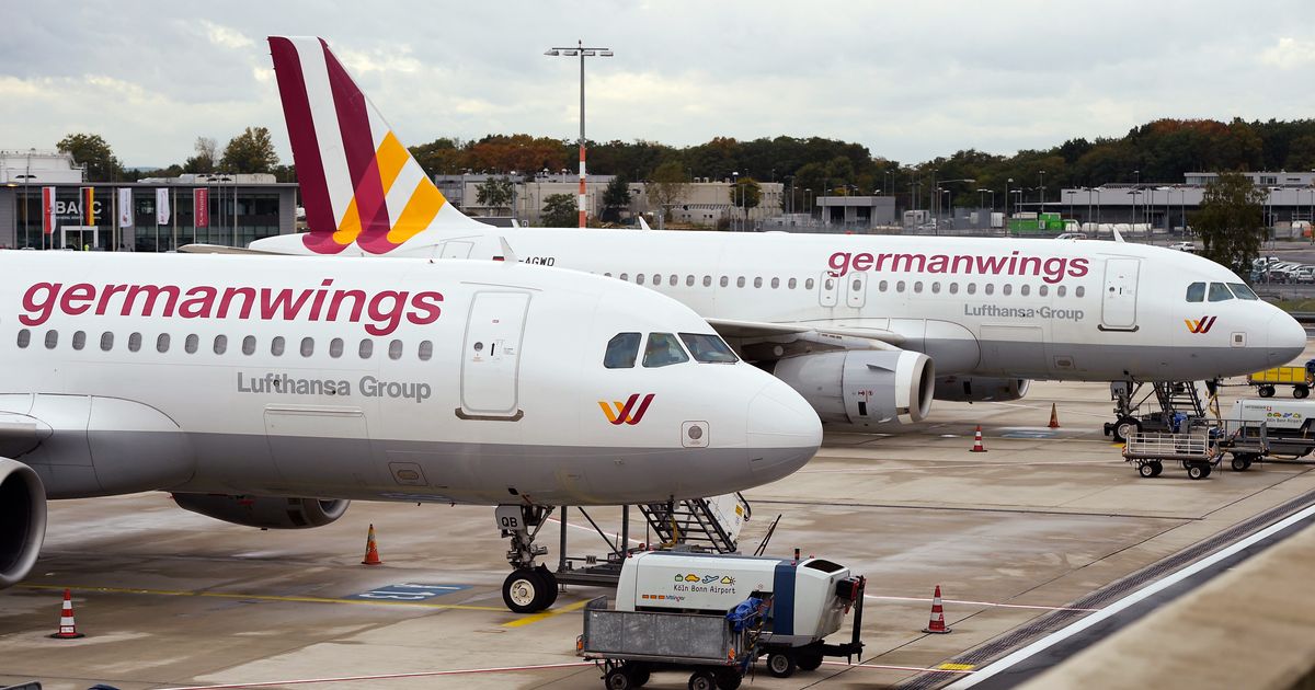 Germanwings Plane With 148 Passengers Onboard Crashes in the French Alps
