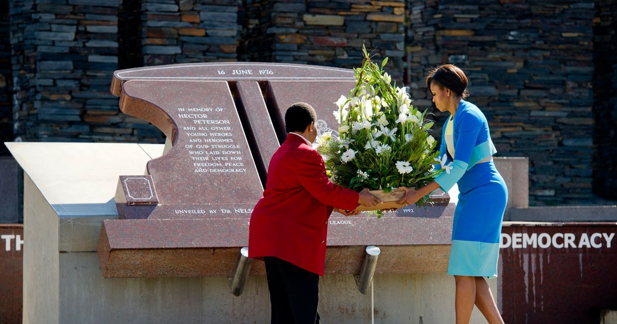 See Michelle Obama Color-Block