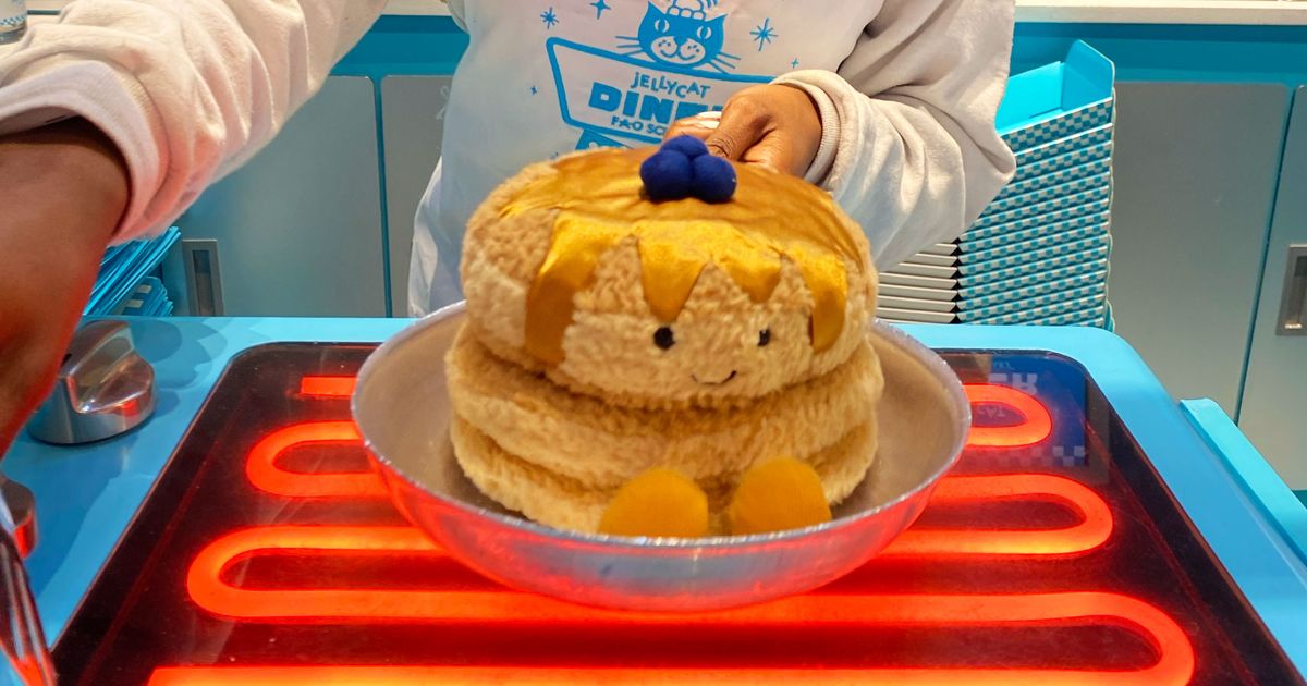 A Visit to the Jellycat Diner at FAO Schwarz in New York | The Strategist