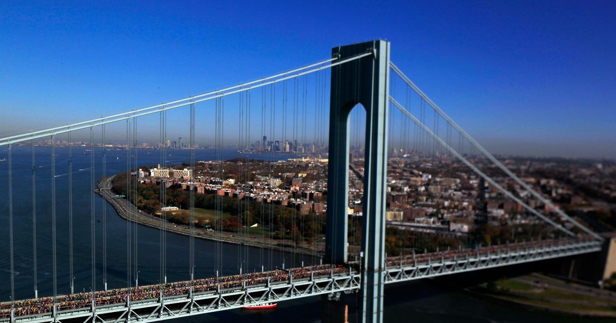 Police Fire at Hummer on Verrazano Bridge