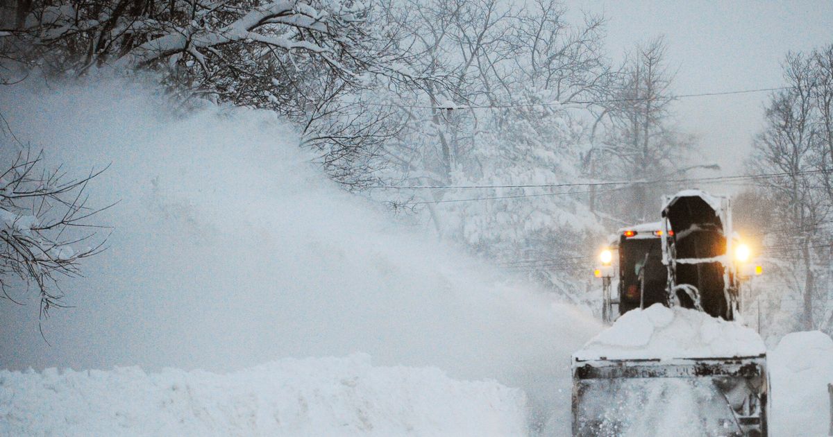 5 New Yorkers Dead From Massive Early Snowstorm