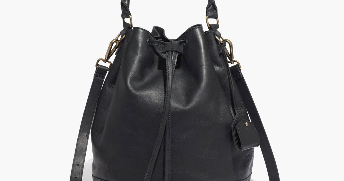 A Simple Bucket Bag to Carry You Through Fall