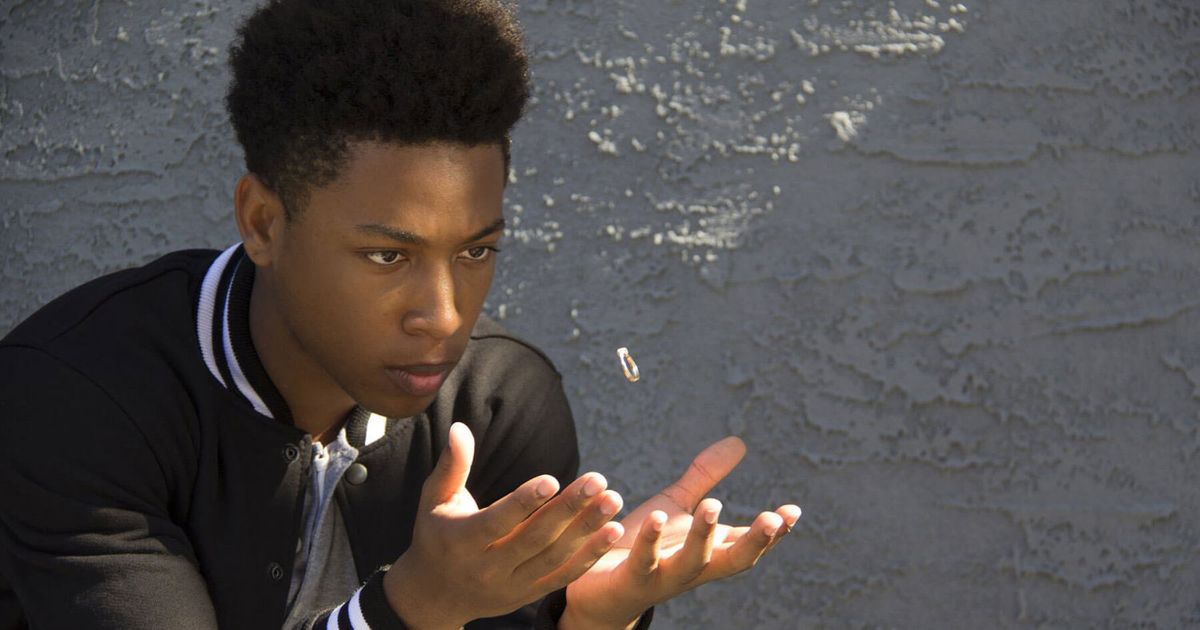 'Sleight' Movie Review: A Nifty Low-Budget Treat