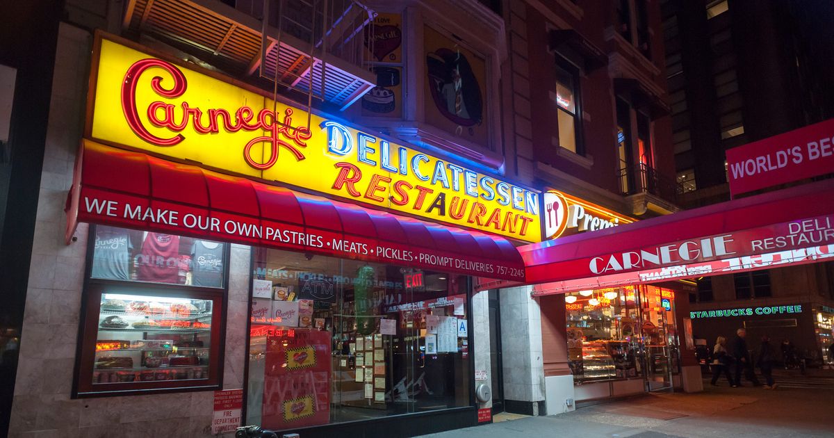 Carnegie Deli Will Serve Its Last Pastrami Sandwich Today