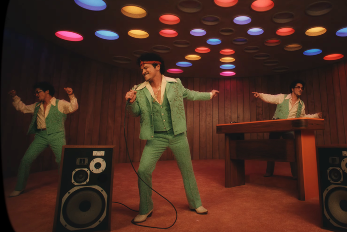 Review: Bruno Mars Sticks to Hit Formula on ‘I Just Might’