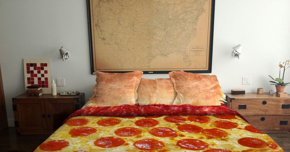 That Awesome Pizza Bed Has a Kickstarter Now