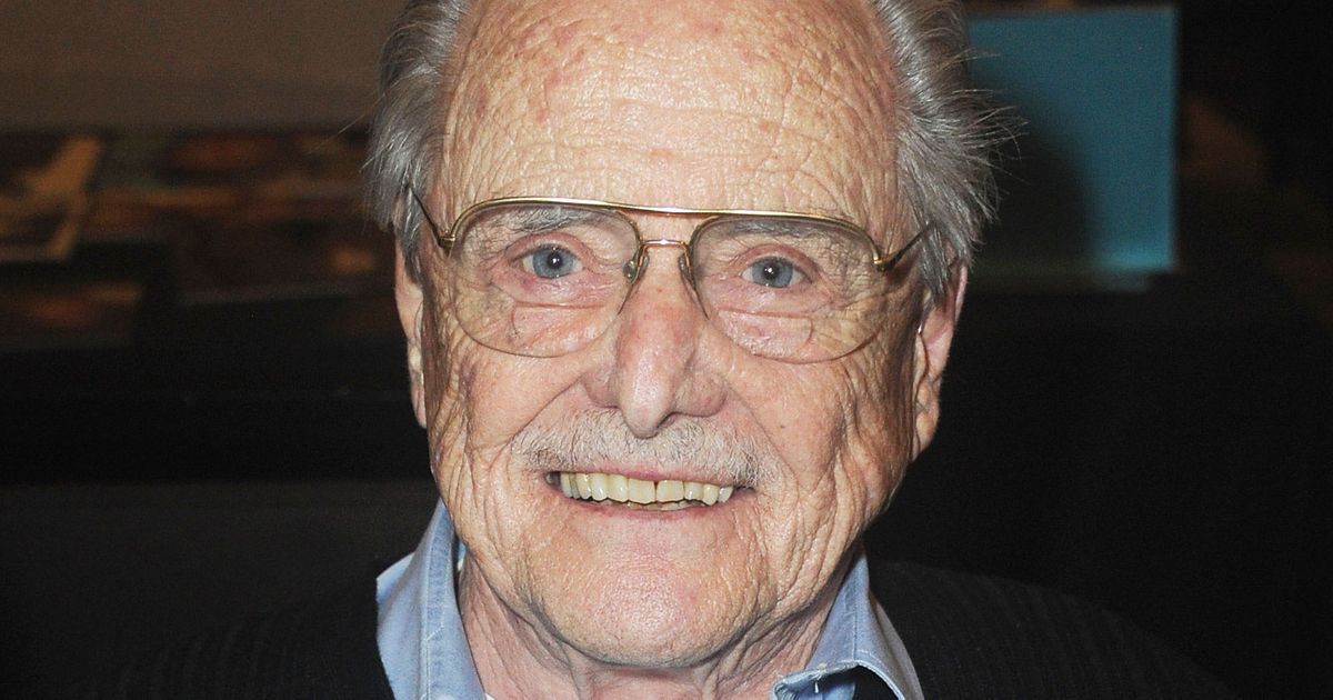 Mr. Feeny Actor Scared A Burglar Away From His Home