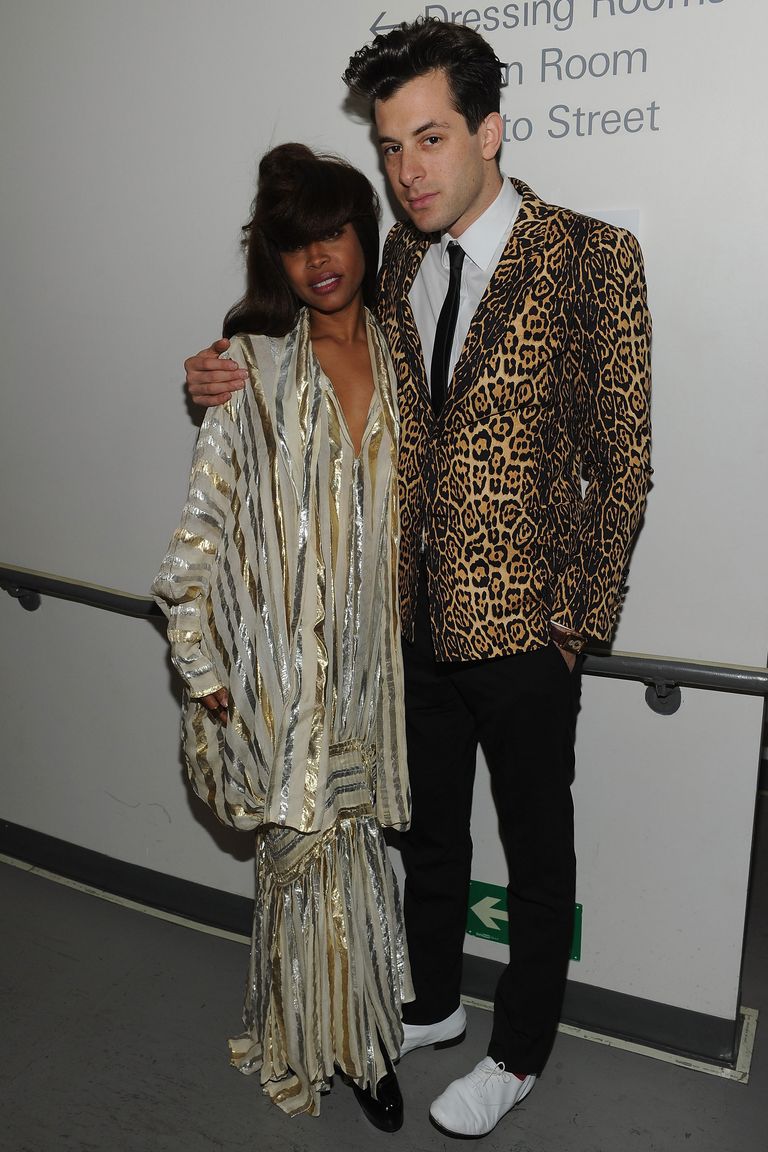 The Erykah Badu Look Book