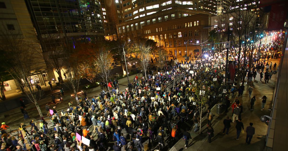 5 Shot Near Seattle Trump Protest, Gunman Still at Large