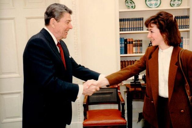 Richard Dreyfuss Accused of Exposing Himself to Woman