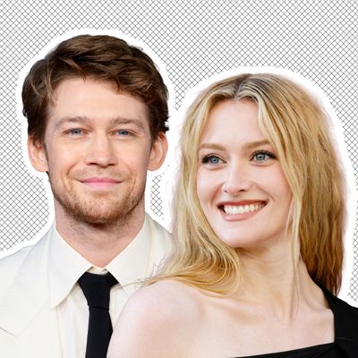 Are Sarah Pidgeon and Joe Alwyn Dating?