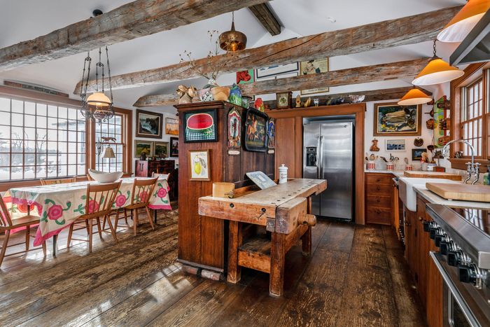A 1740 Connecticut House With a Wall-Sized Hearth