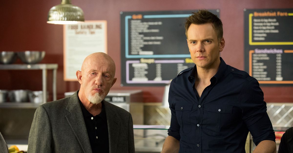 Community Season 5 Premiere Recap: Back to School