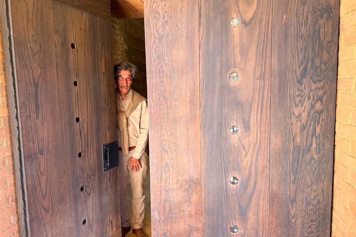 The Sublime Local Architecture of Juan José Santibañez