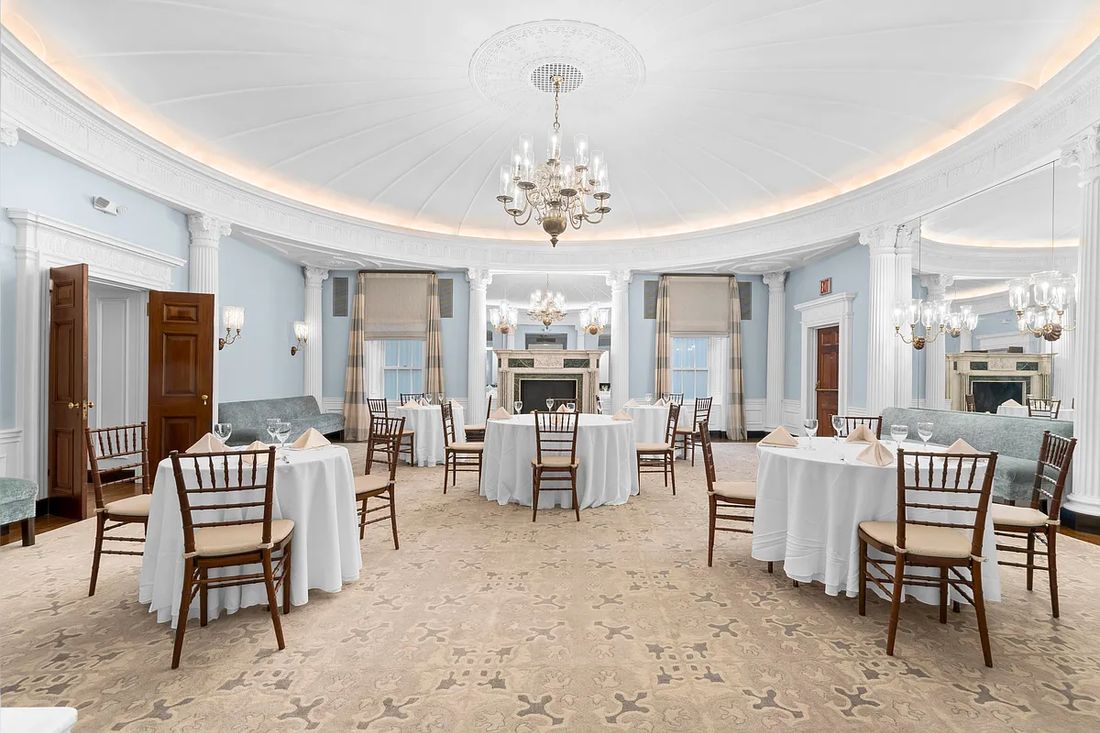 Inside the Last Private Co-op Restaurants on Fifth Avenue