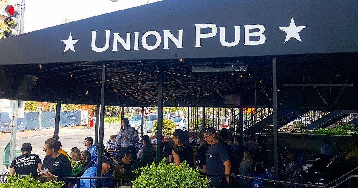 Union Pub Will Give Out Free Drinks for Trump Tweets