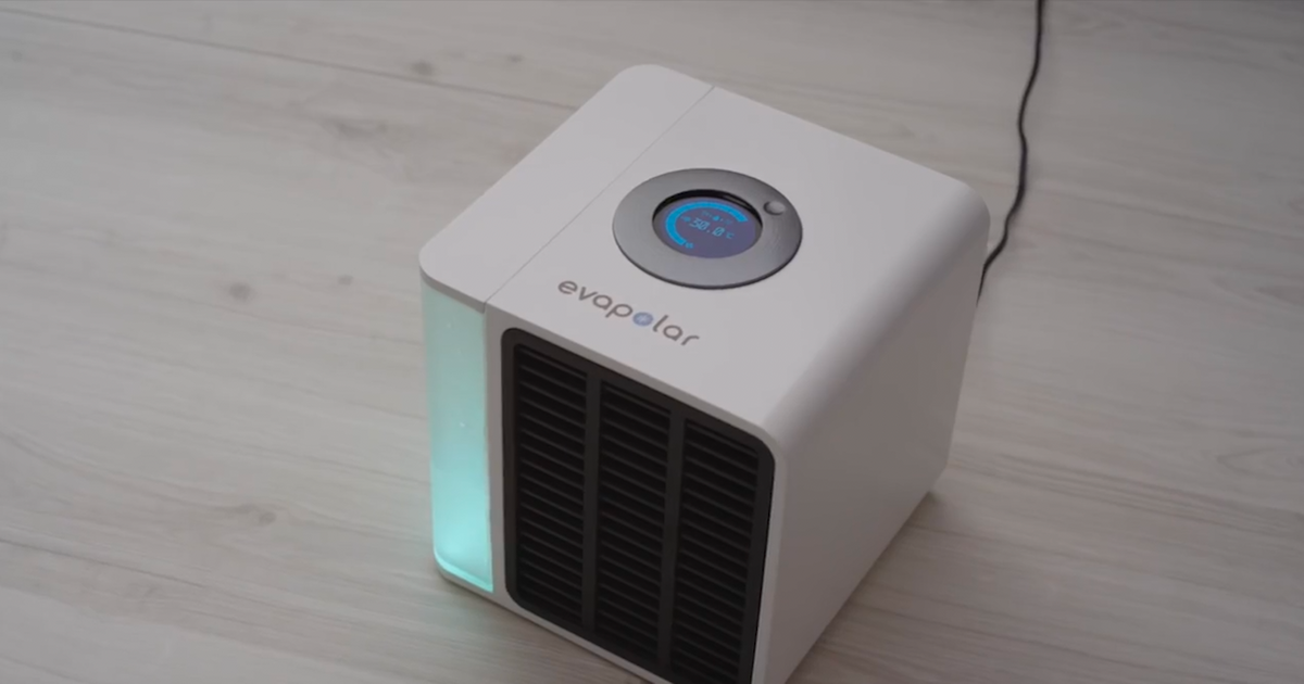 This Tiny Air Conditioner Sits Right on Your Desk