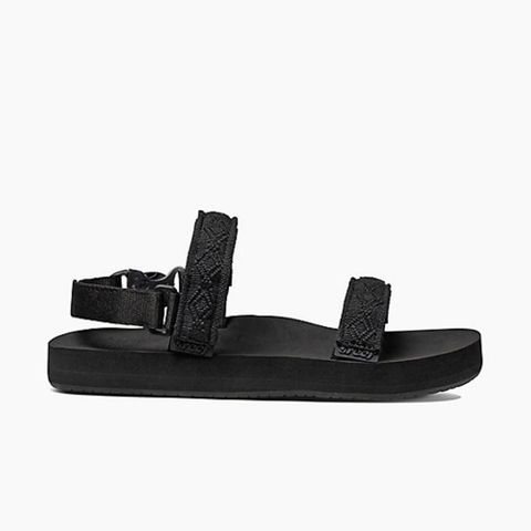 Reef Sandals Is Bringing Back Its Most Popular ’80s Styles