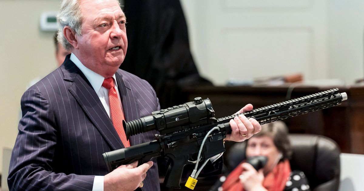 Alex Murdaugh’s Lawyer Pulls Gun on Prosecutor