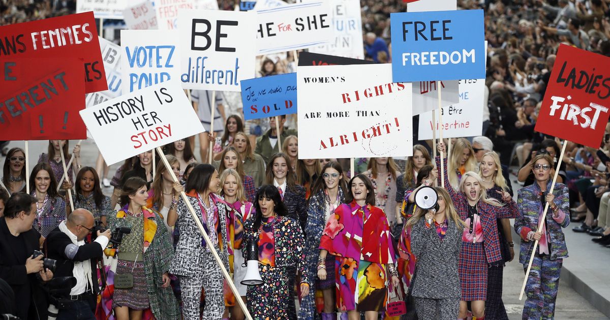 Chanel Staged a ‘Feminist’ Protest on the Spring Runway